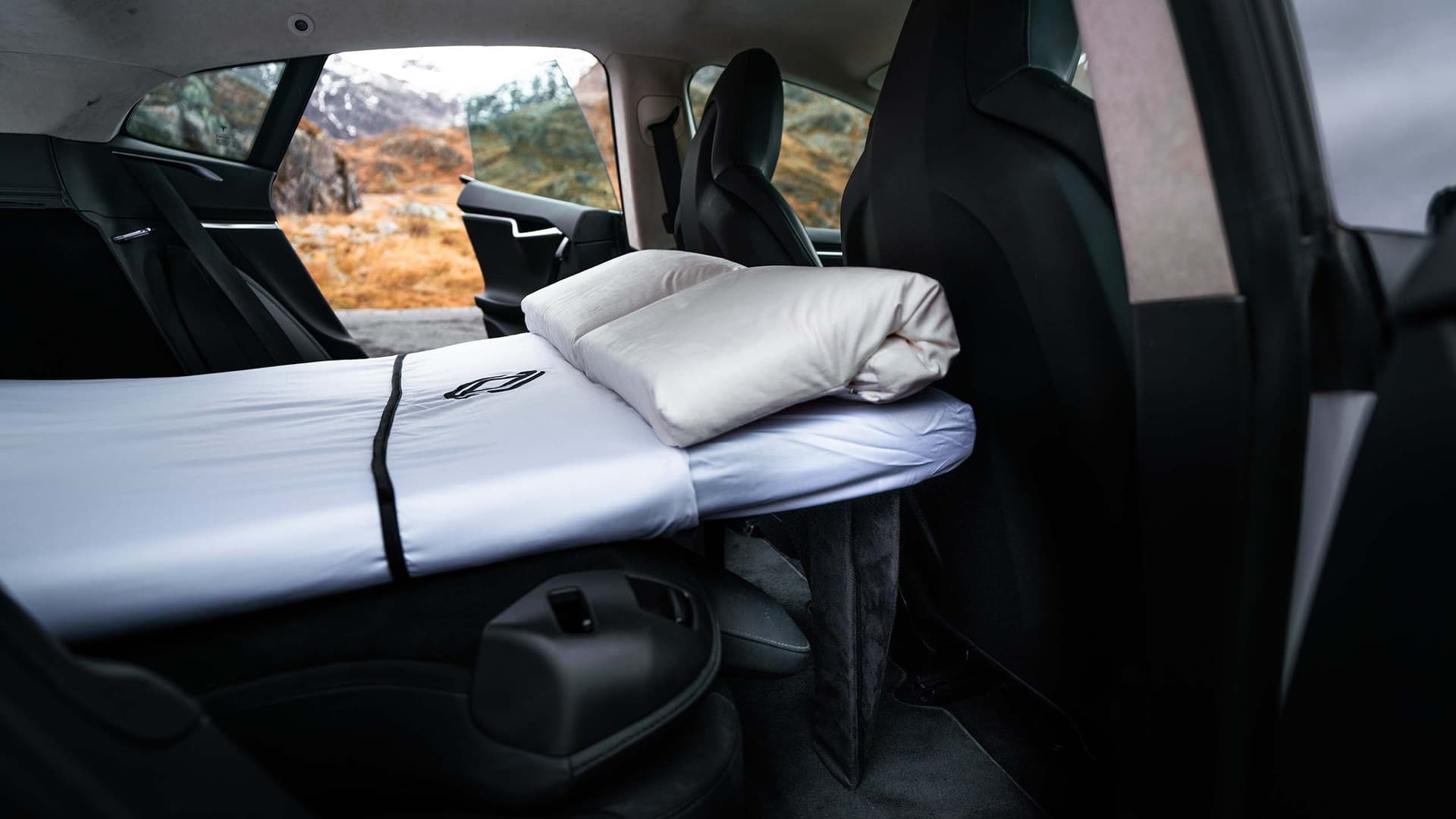 Premium Tesla model S bed | DreamCase